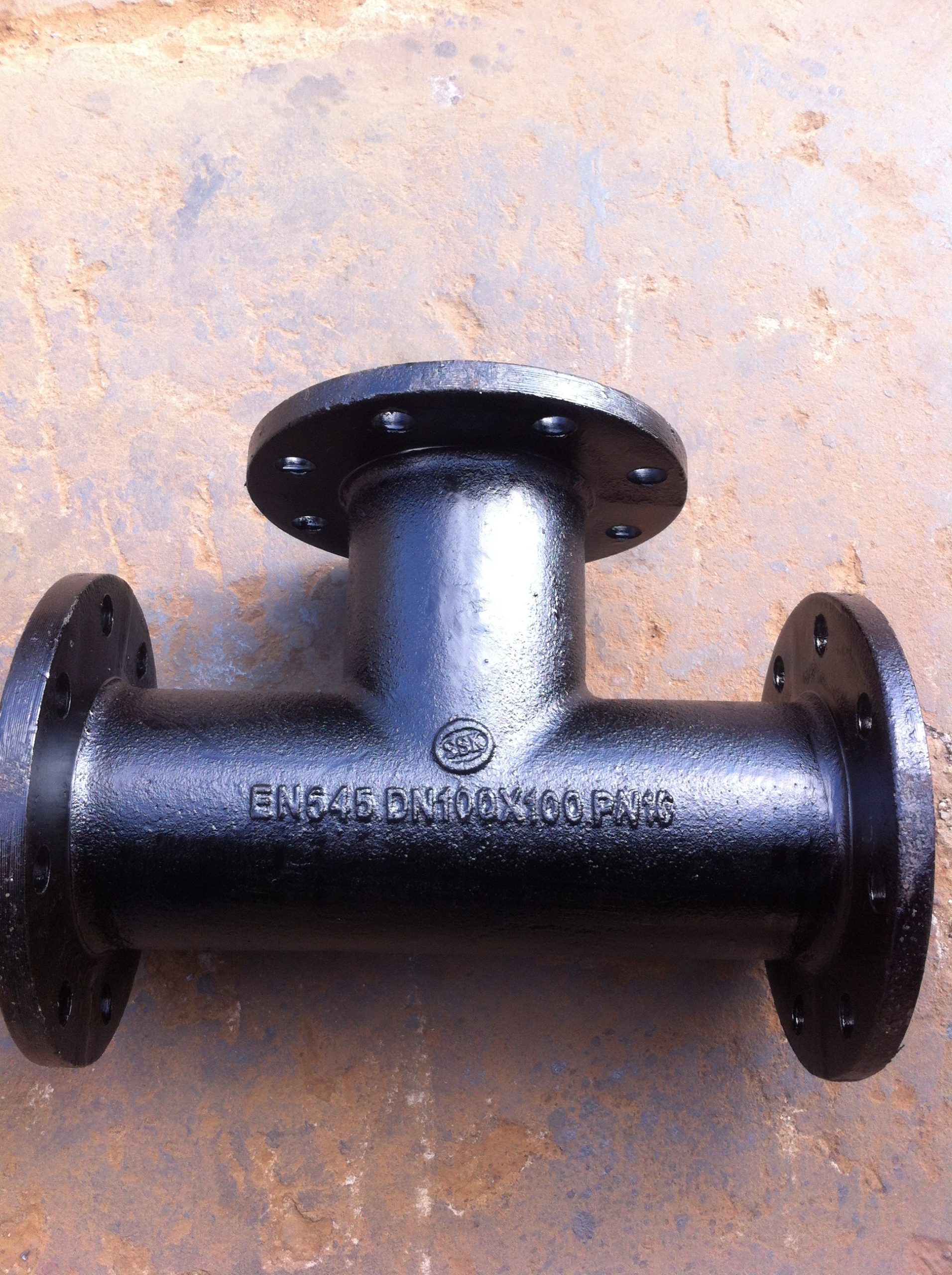 Ductile Iron All Flanged Tee – QINGDAO YONGTONG DI PIPE CO.,LTD